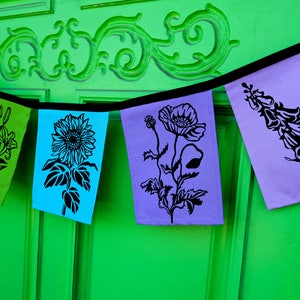 Garden Flags With Flowers - Flower Flags Jewel Tones - Garden Prayer ...