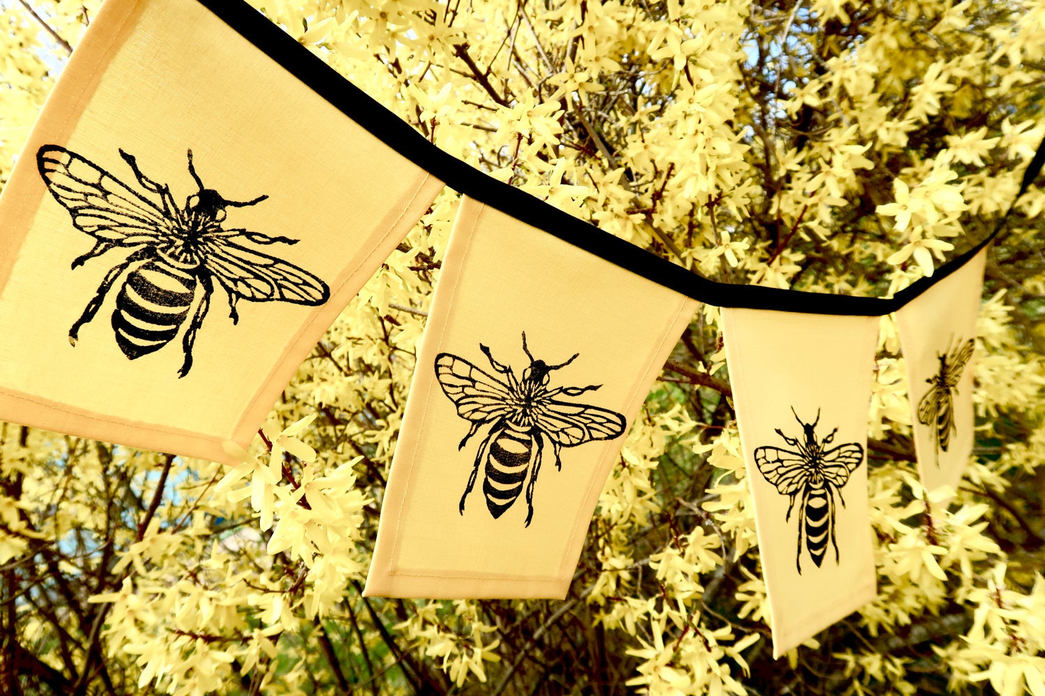 Honeybee Flags Beehive Beekeeper Bee Print Honeybee Garden Flag Prayer ...