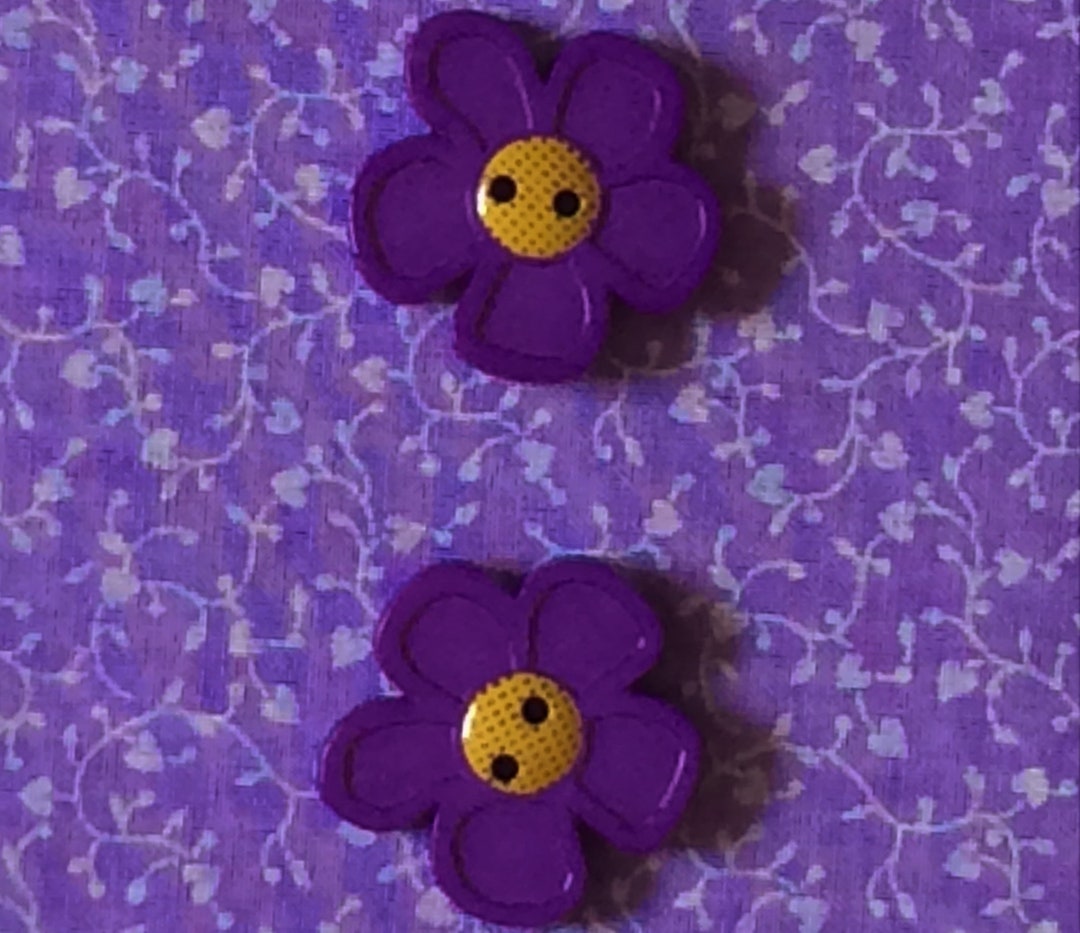 Large Purple Flower Buttons 1 1/8" Wide Yellow Center Made in Germany ...