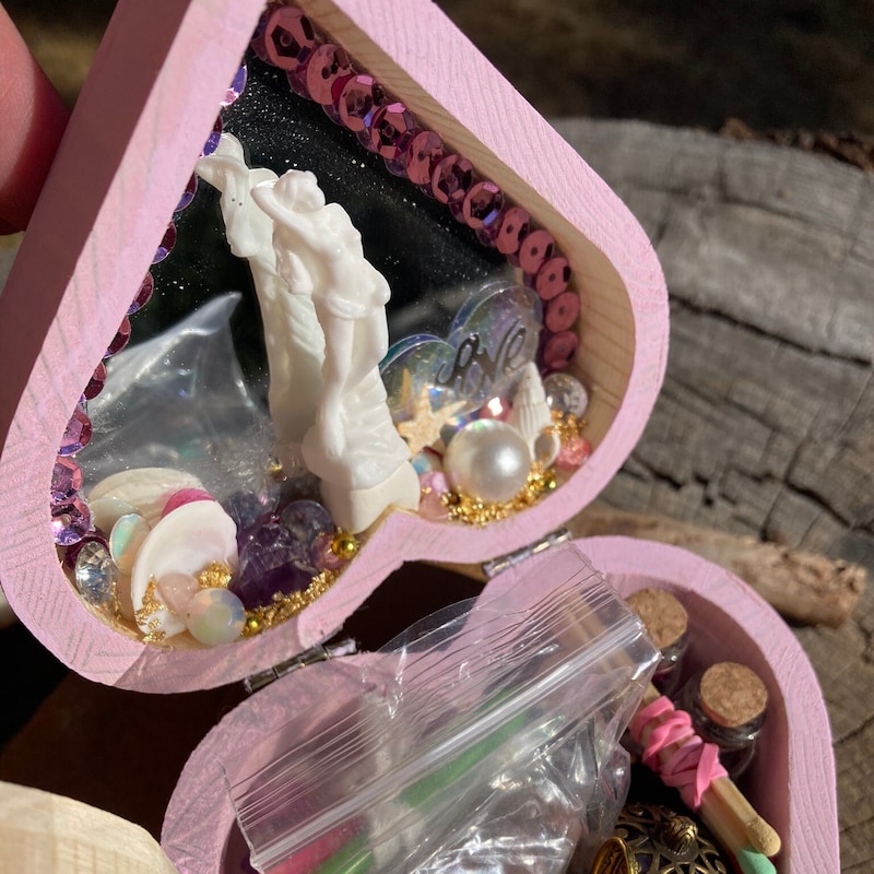 Aphrodite Altar - Etsy