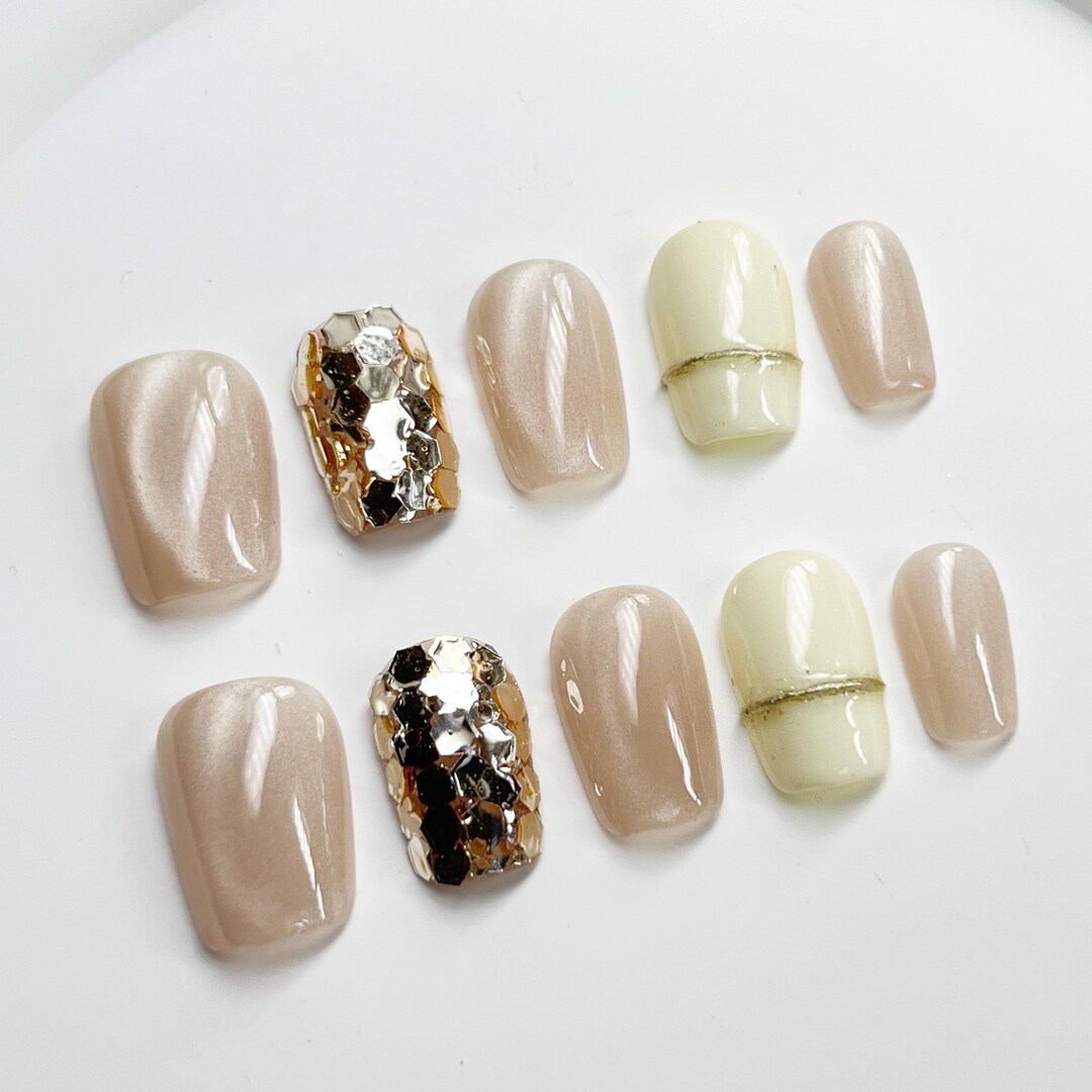 Elegant Creamy Golden Scaled Cat's Eye Gel Nails | Press on Nail | 100% ...