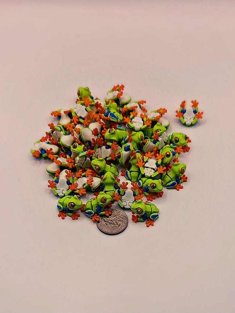 Frogs | 3D Printed | Flexi Tree Frog Fidget Toy | Poseable Pocket Pal ...