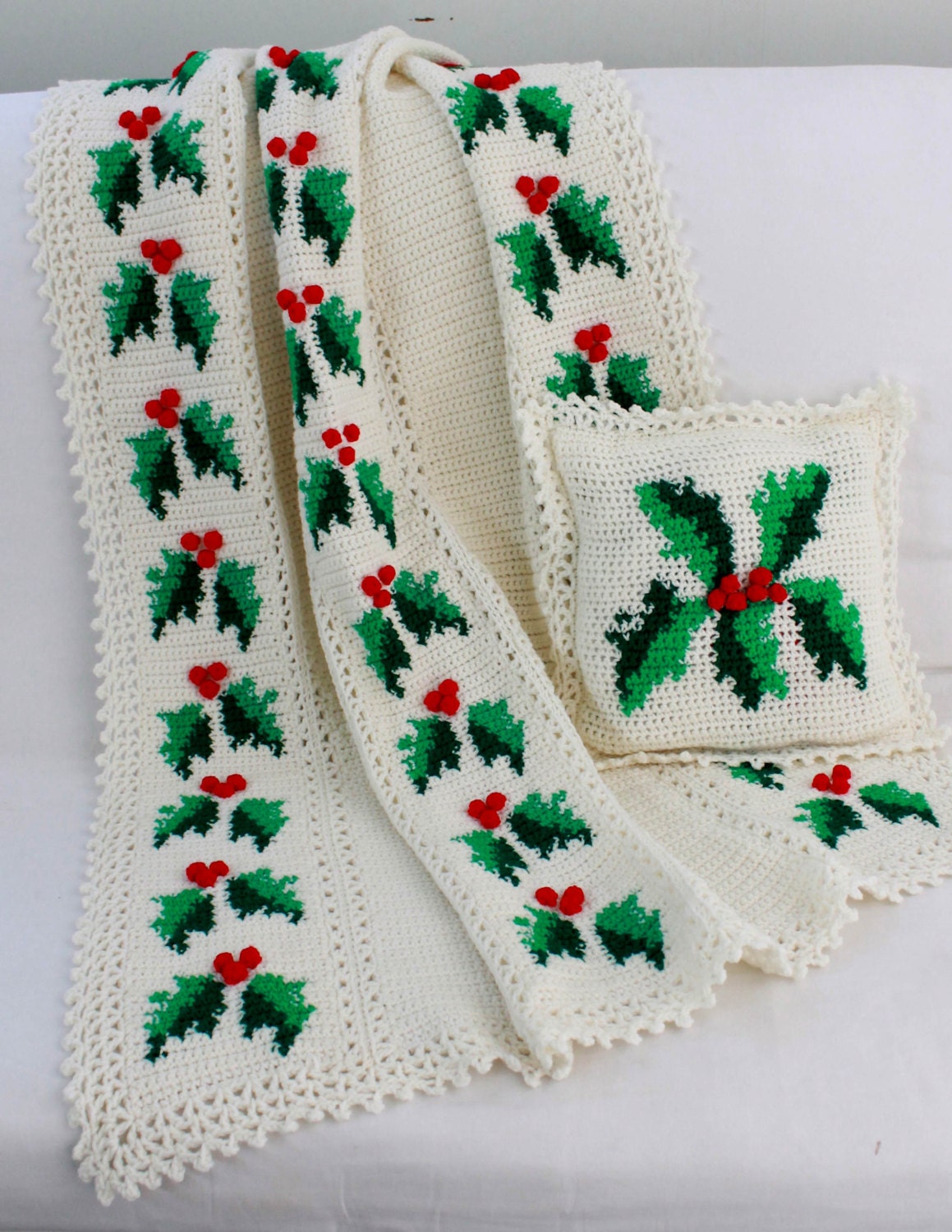 Festive Hollies Afghan & Pillow Set Crochet Pattern PDF | Etsy