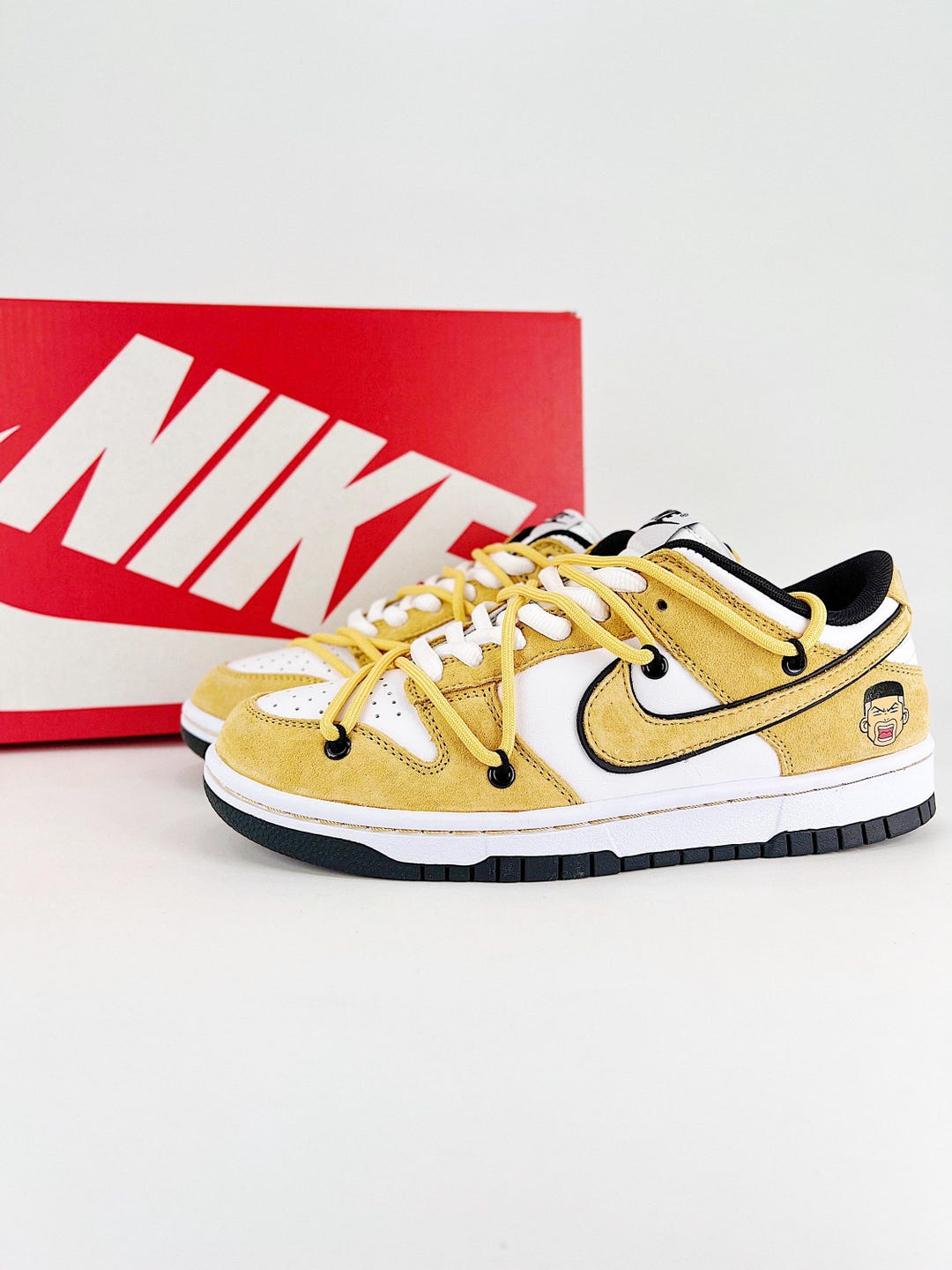Custom Air Force AF1 Sneakers With Hand Made Painted Double Lace ...
