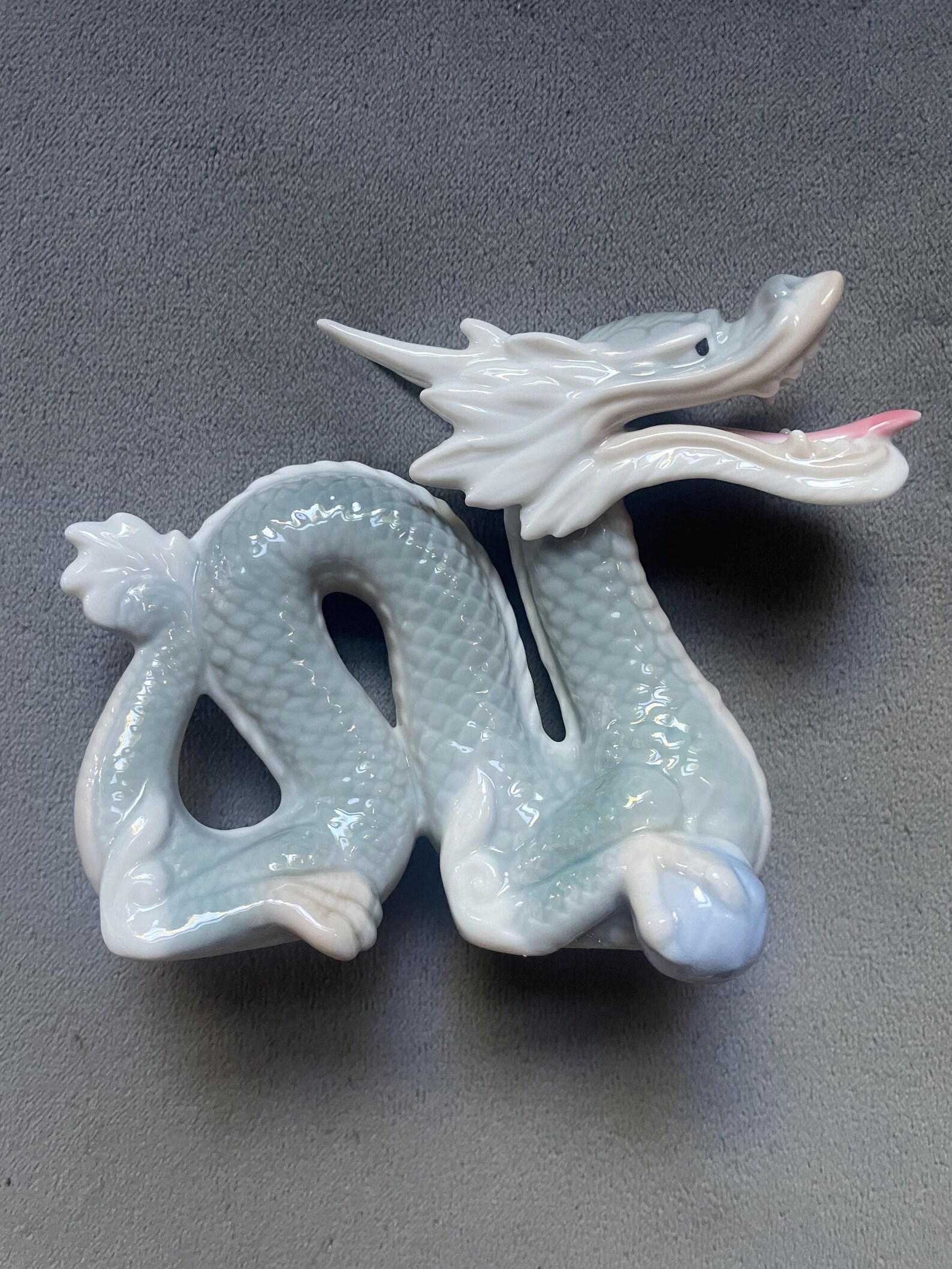 Vintage Yoshimi K Porcelain Foo Dragon Figurine Gray White Sphere Japan ...