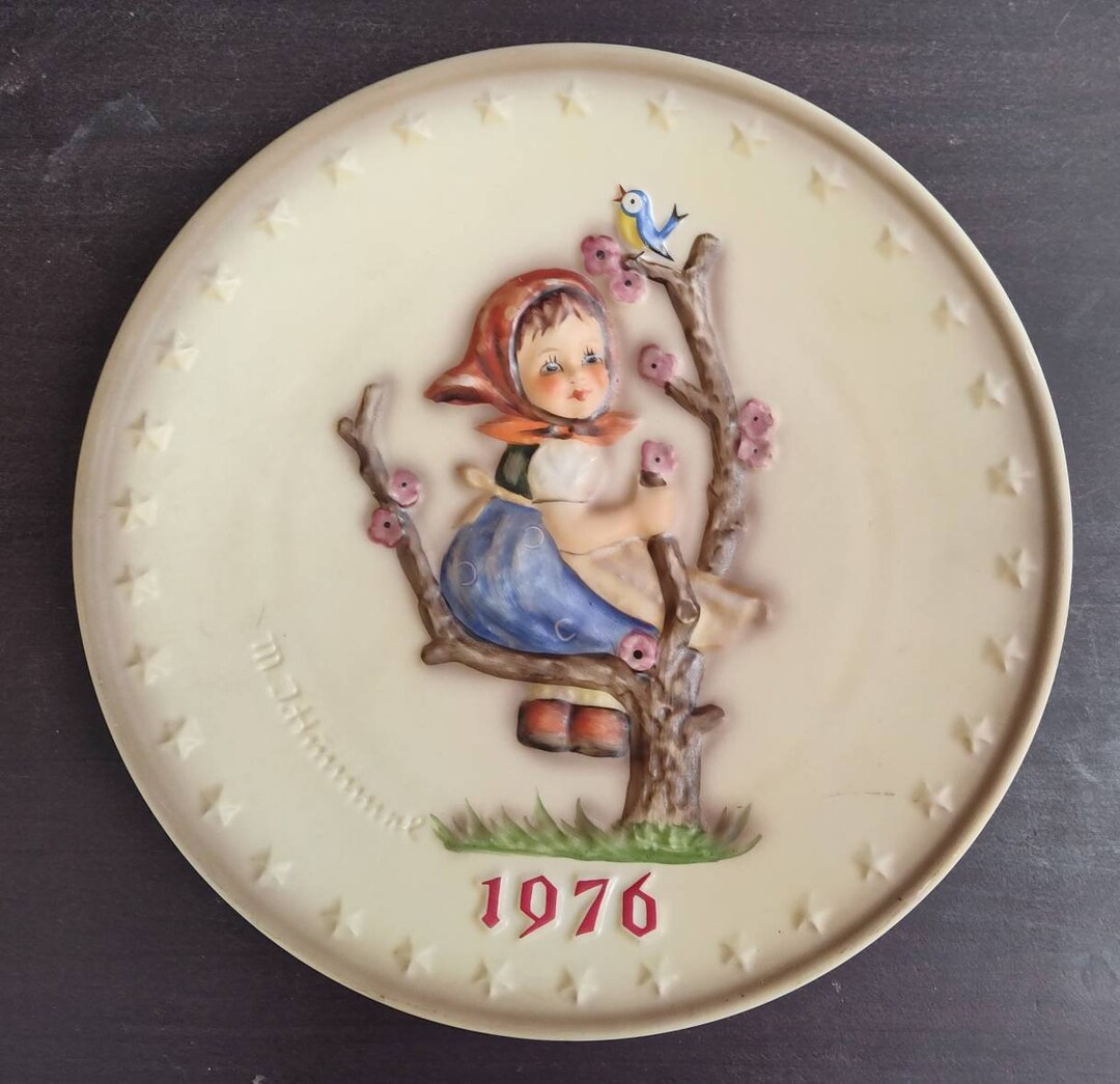 M.J. Hummel 6nd Annual Plate - 1976 - W. Goebel, West Germany - Little ...