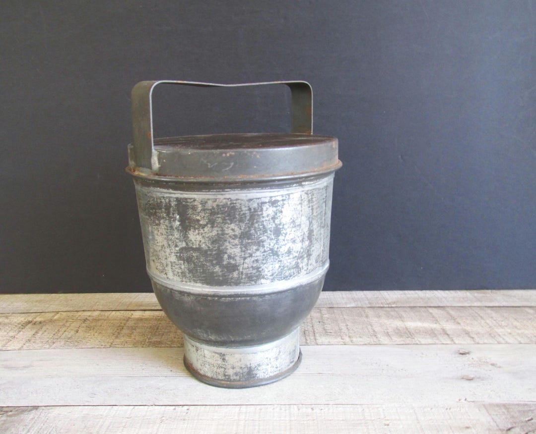 Vintage Steamed Pudding Mold: Rustic Farmhouse Kitchen Decor - Etsy