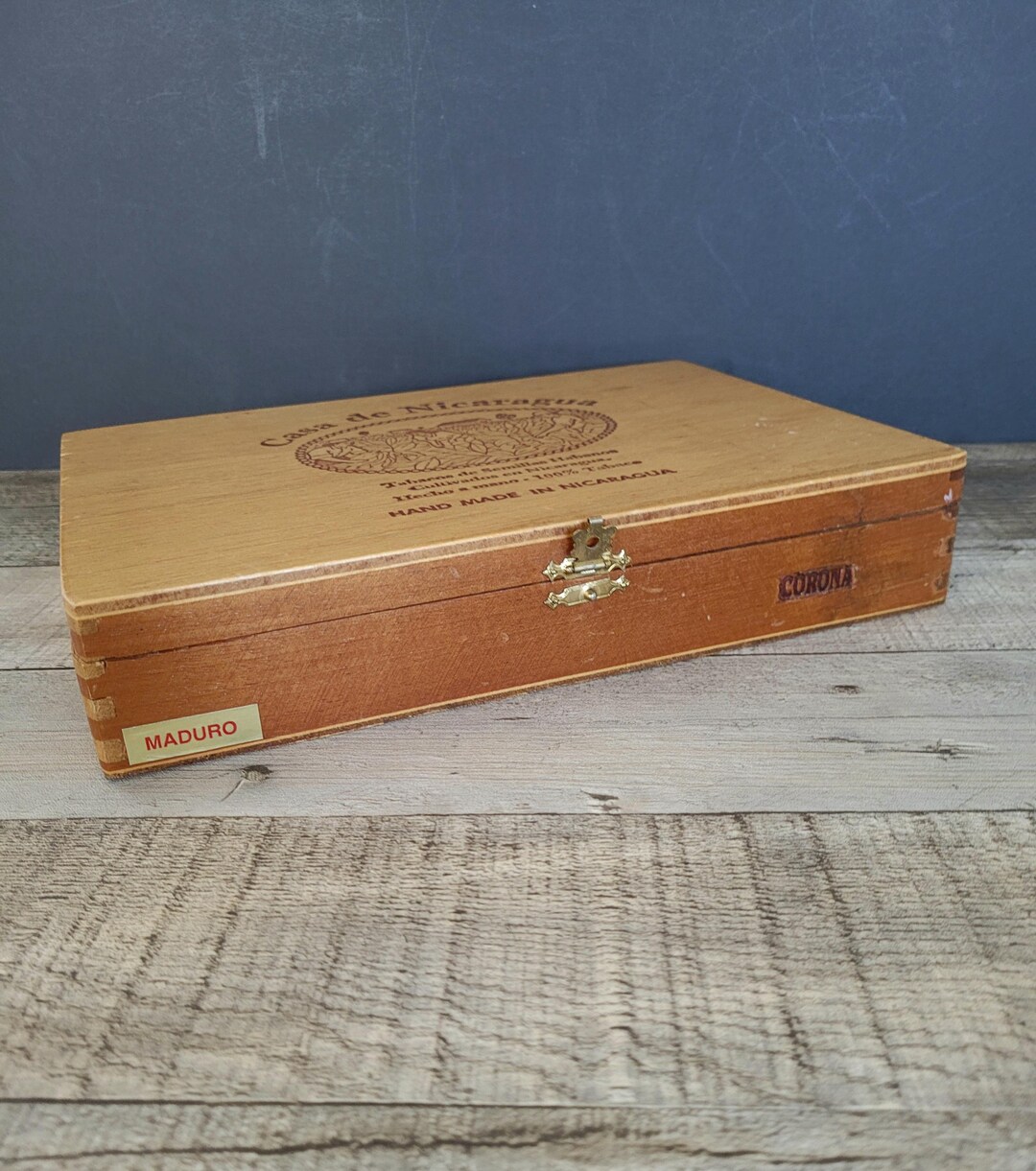 Wood Cigar Box Tobacciana Empty Latch Lid Dovetail Construction ...