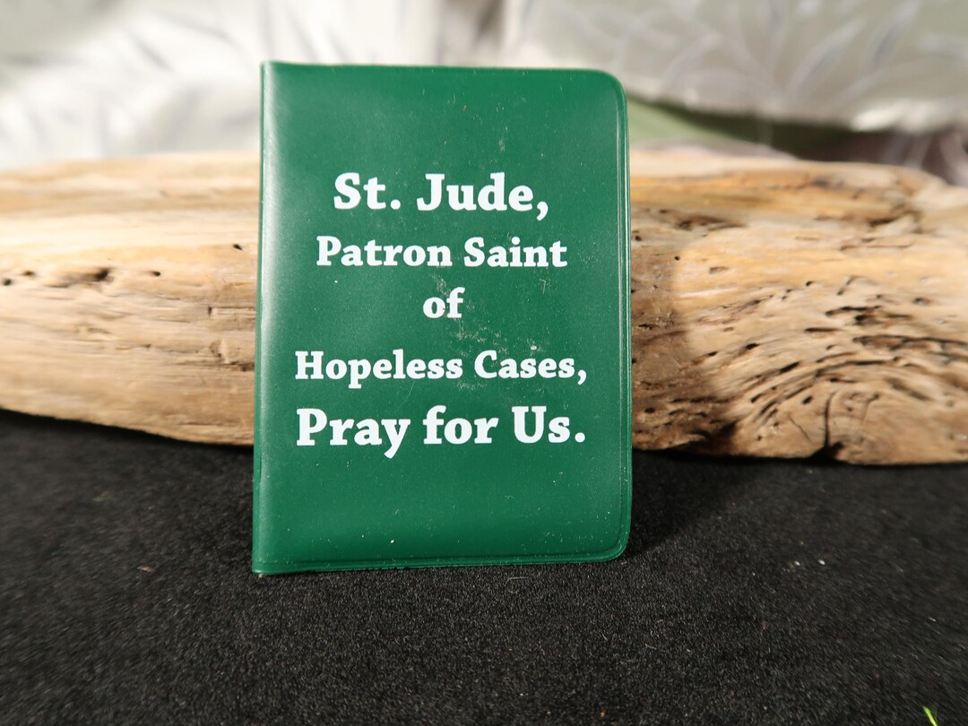 POCKET SHRINE VINTAGE Roman Catholic Made in Italy Metal Pocket Shrine ...