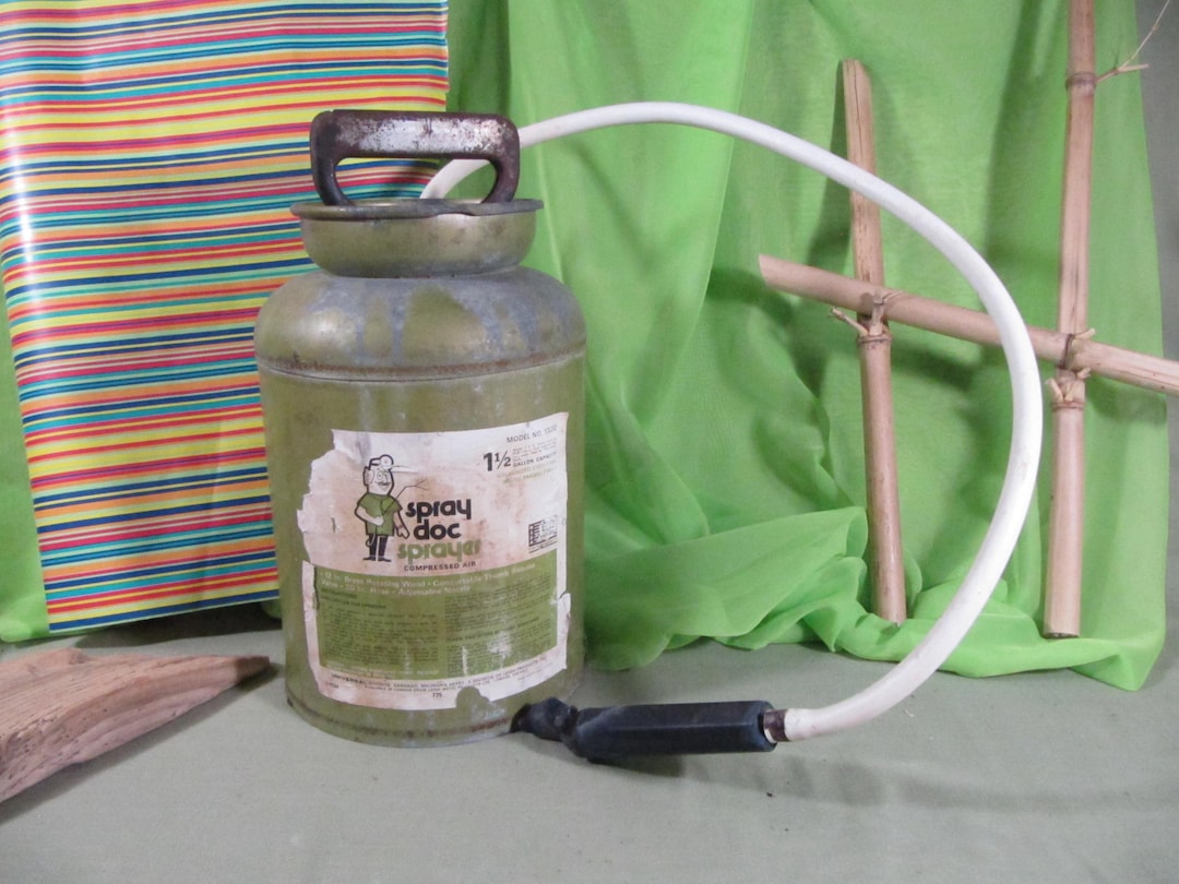 ANTIQUE SPRAY DOC Sprayer ,repurposed Antique Compress Air Sprayer ...