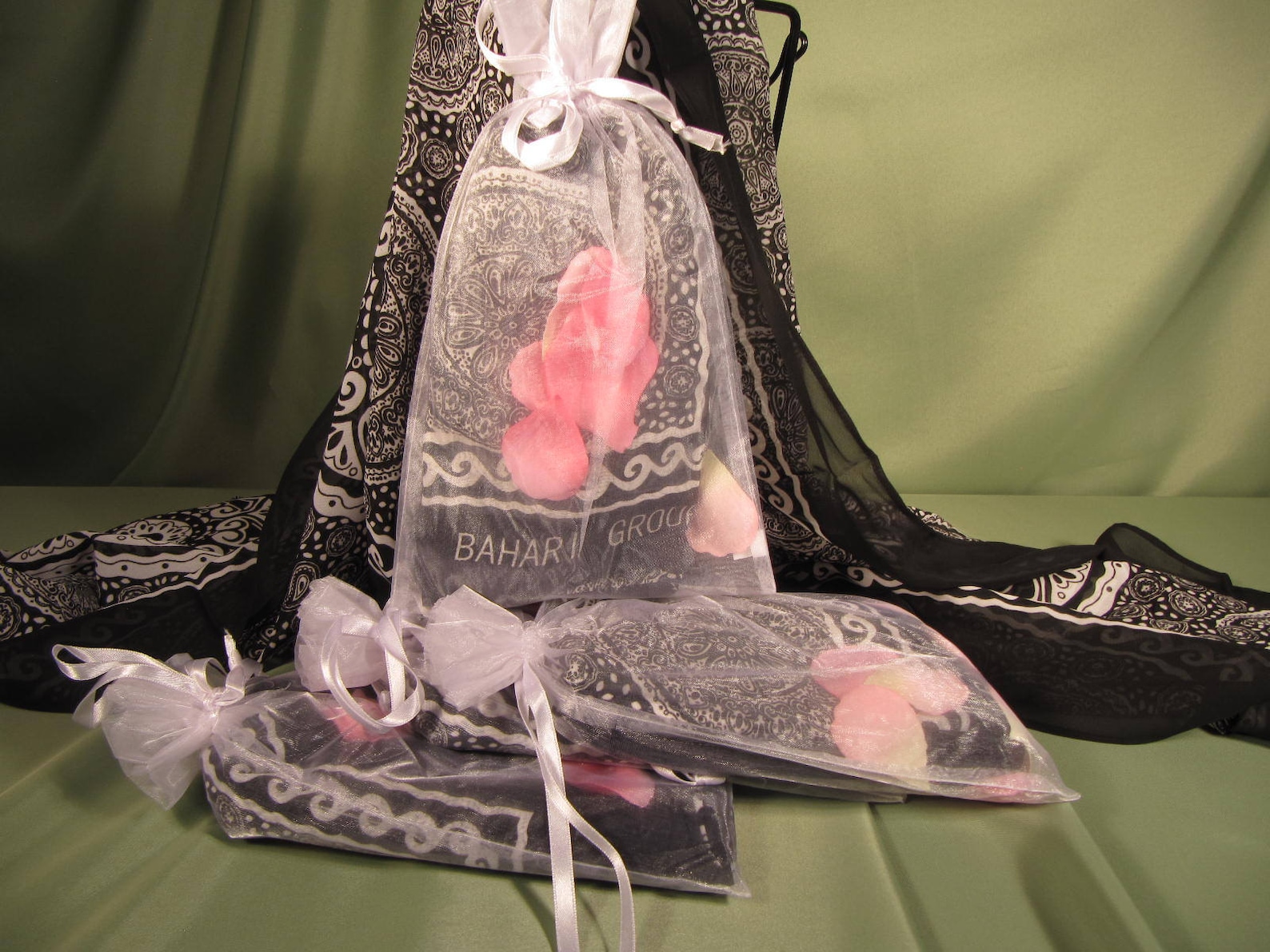 VINTAGE LADIES BAHARI Black Scarf With Cloth Drawstring | Etsy