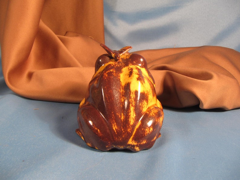 CERAMIC FROG With BUTTERFLY Dish Pottery Frog 3 Inch Statue | Etsy