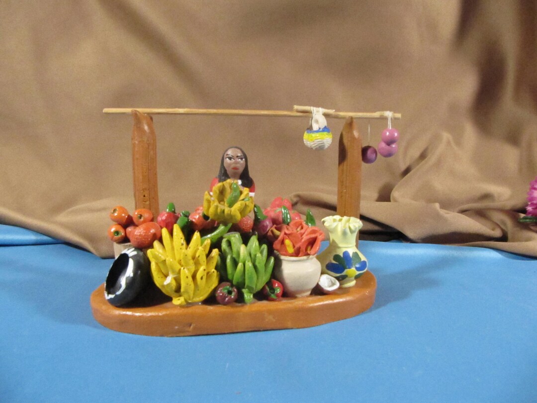 MEXICAN FOLK ART, Miniature Mexican Market Scene of Clay Seramic ...