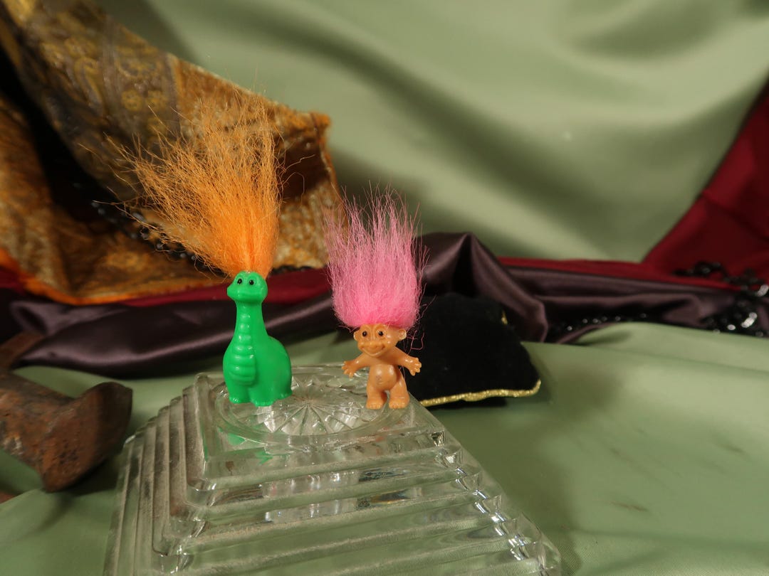 LUCKY TROLL DOLL With Pet Dinosaur, Miniature Troll Doll With Pink Hair ...