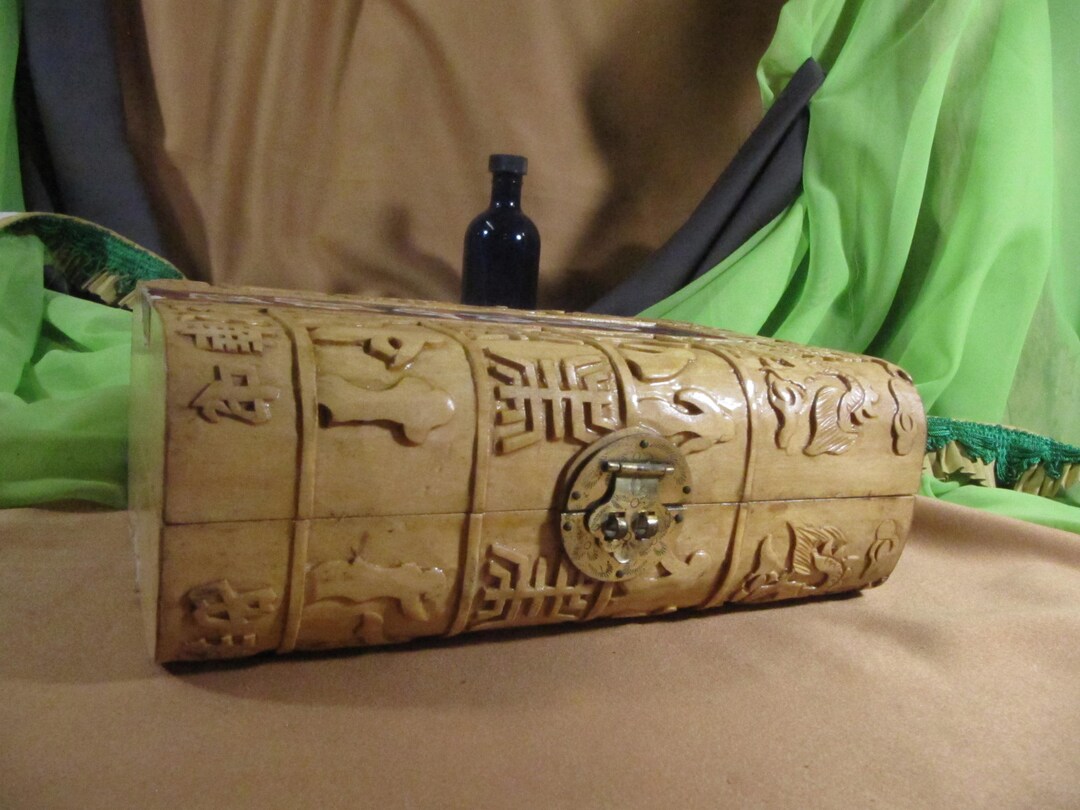 ANTIQUE CHINESE DECORATIVE Wood Box, Carved Han Medicinal Wine Antique ...
