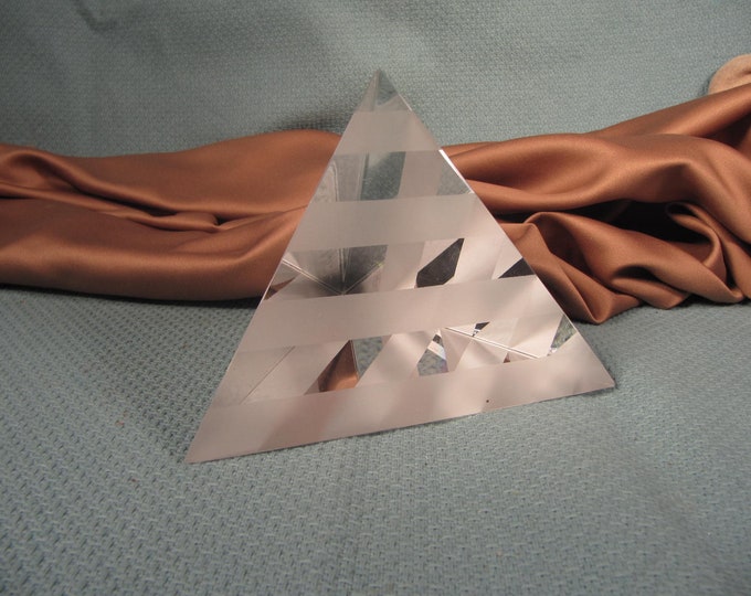 VAL SAINT LAMBERT Signed Glass Pyramid, Solid Glass Pyramid by Val St ...