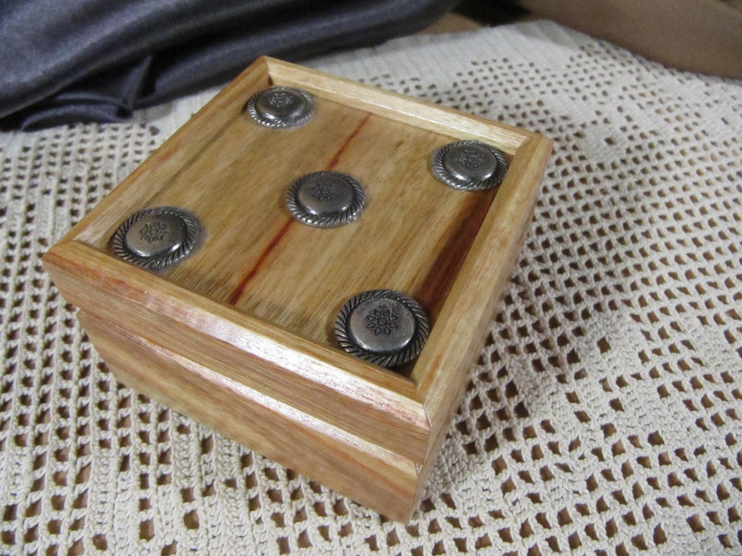 DREAM BOX With Native AMERICAN Vintage Silver Biuttons,trinket Box ...