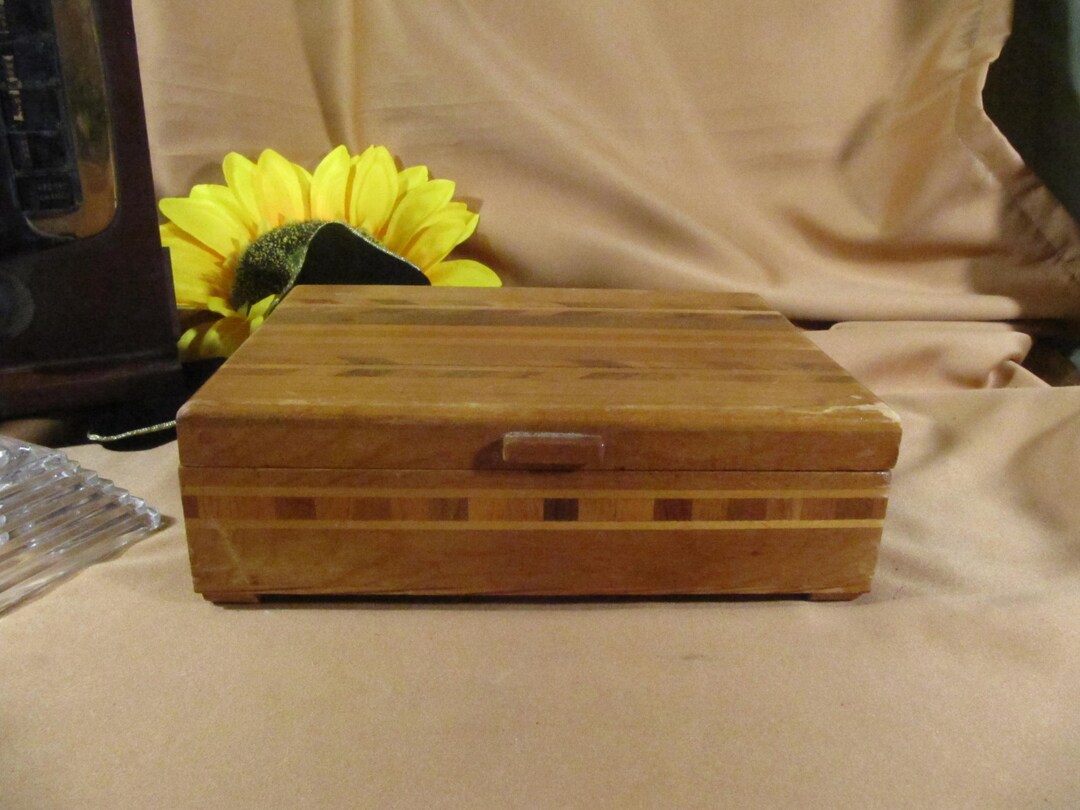 ANTIQUE WOOD BOX Banded Inlay All Wood Only the Hinges Are - Etsy