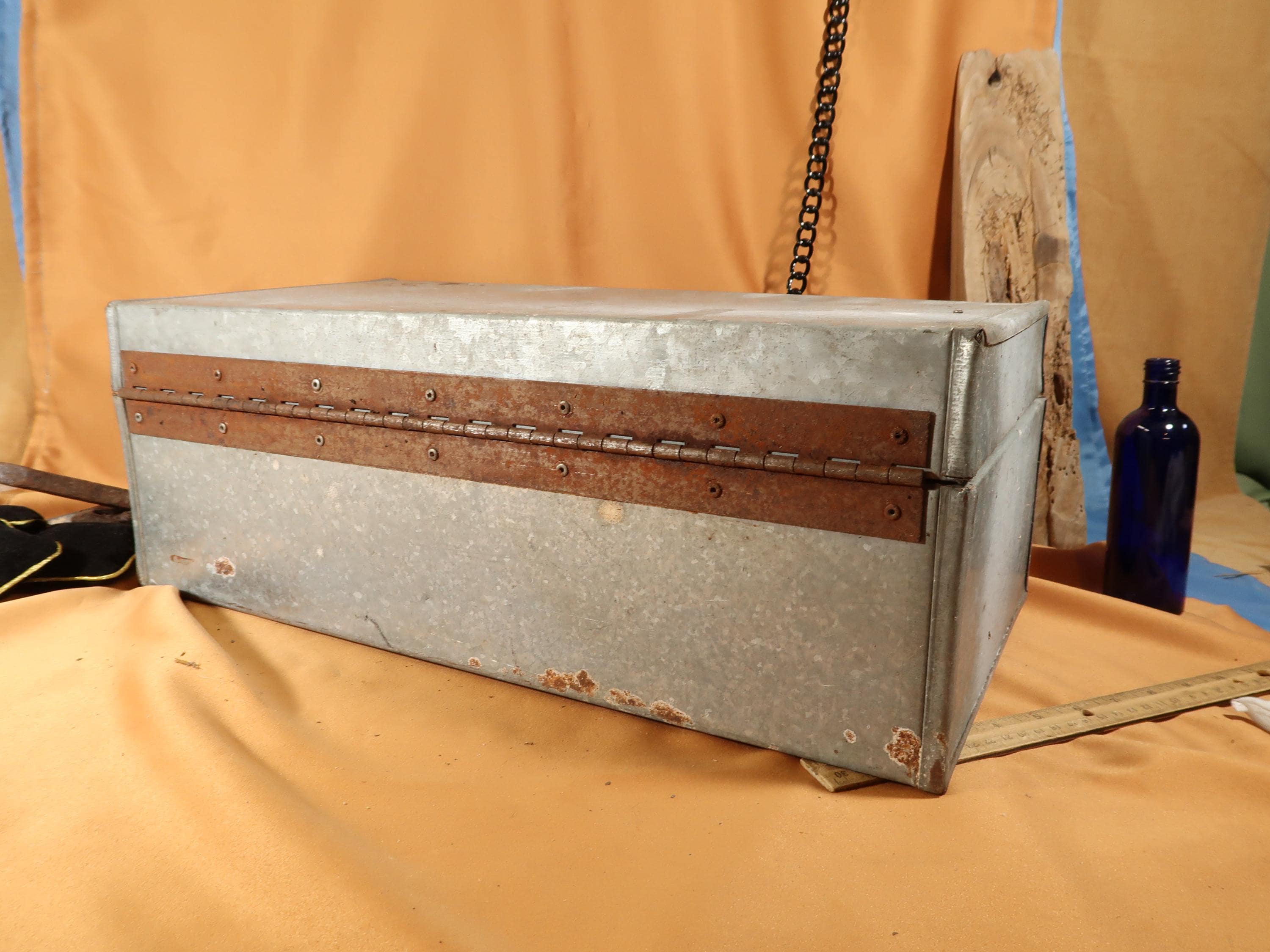 FOLK ART METAL Tool Boxvintage Metal Tool Box With Lid, Antique Metal ...