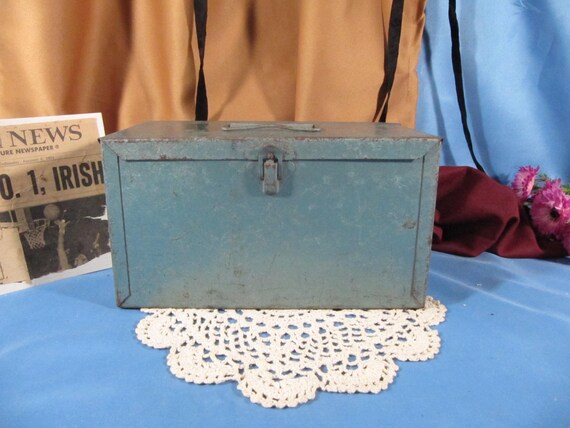 Vintage Tool Box Antique Utility Chest Small Metal Storage Box Old Tackle Box Green Metal Chest 1950s Collectible Box Craftsman Gift Etsy UK