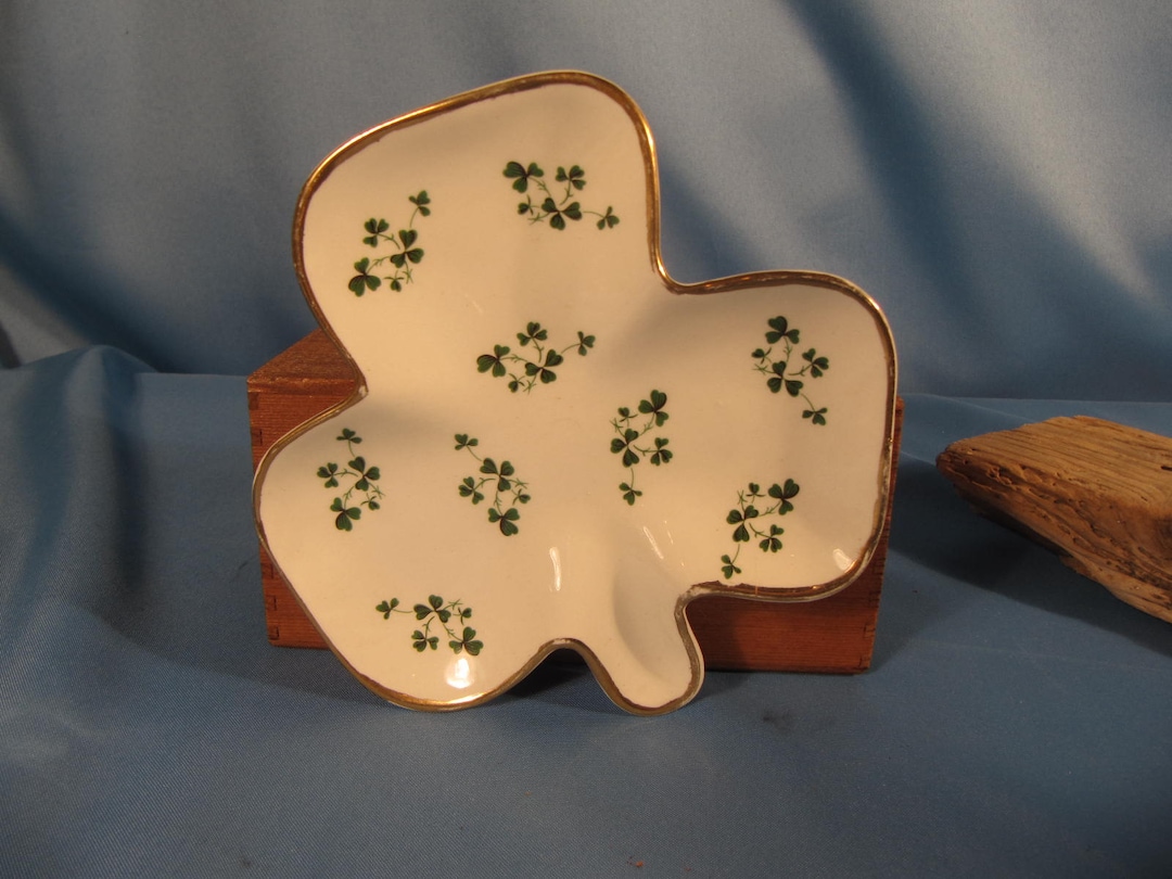 CARRIGALINE POTTERY SHAMROCK Dish, Small With Plate With Shamrock Made ...