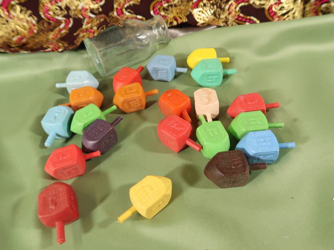 Vintage Hanukkah Dreidel Set , 80s Wooden Dreidel, Vintage Plastic ...