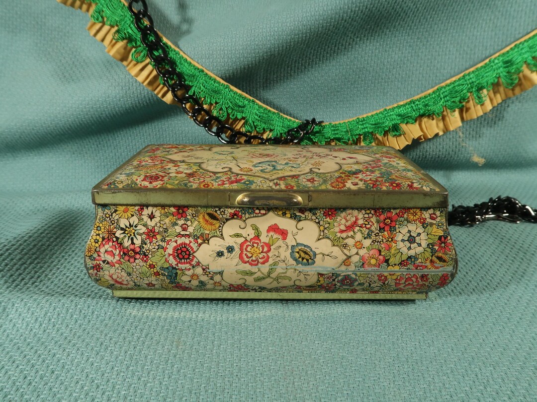 HOLLAND CANDY TIN, With Paisley Design Antique Tin Box, Vintage Candy ...
