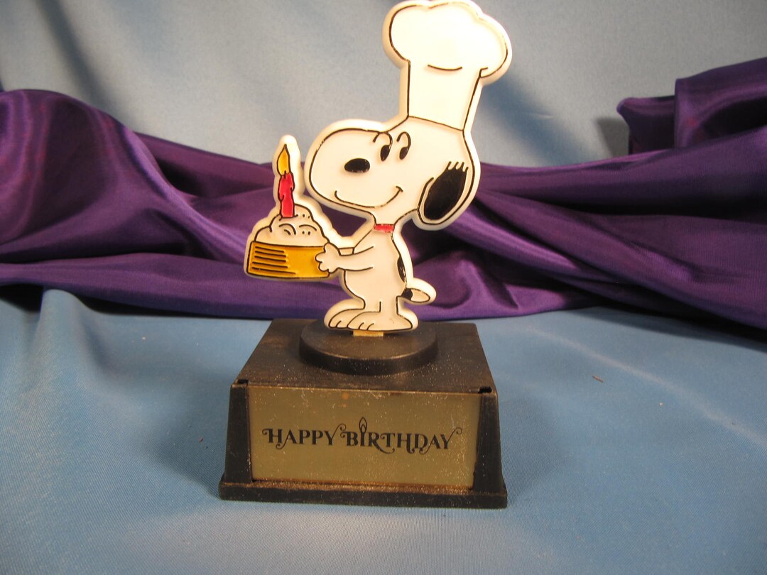 SNOOPY TROPHY VINTAGE, Peanuts Gang Handcrafter by Aviva in Hong Kong ...