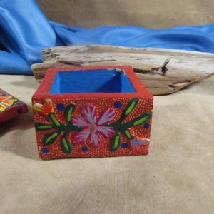 MEXICAN FOLK ART, Miniature Mexican Trinket Box, Handmade Mexican ...