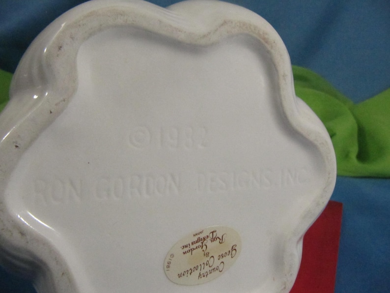 PEKING DUCK BOWL, Ron Gordon Vintage Pottery of Circle 6 Duck, Six Duck ...