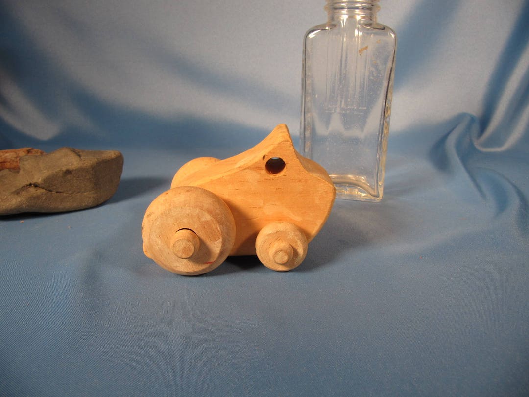 MINIATURE WOOD FROG, Collectible Frog, Small Wood Frog on Wheels, Frog ...