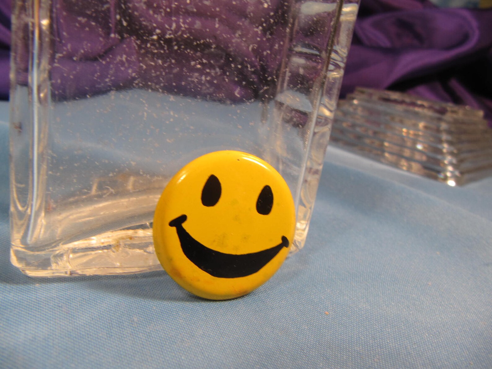 1970's CLASSIC SMILEY FACE 1-1/4 Inches in Diameter It - Etsy