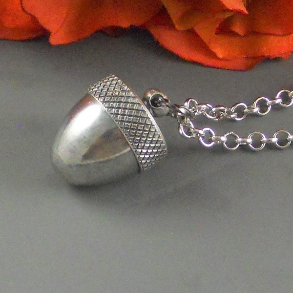 Acorn Locket - Etsy