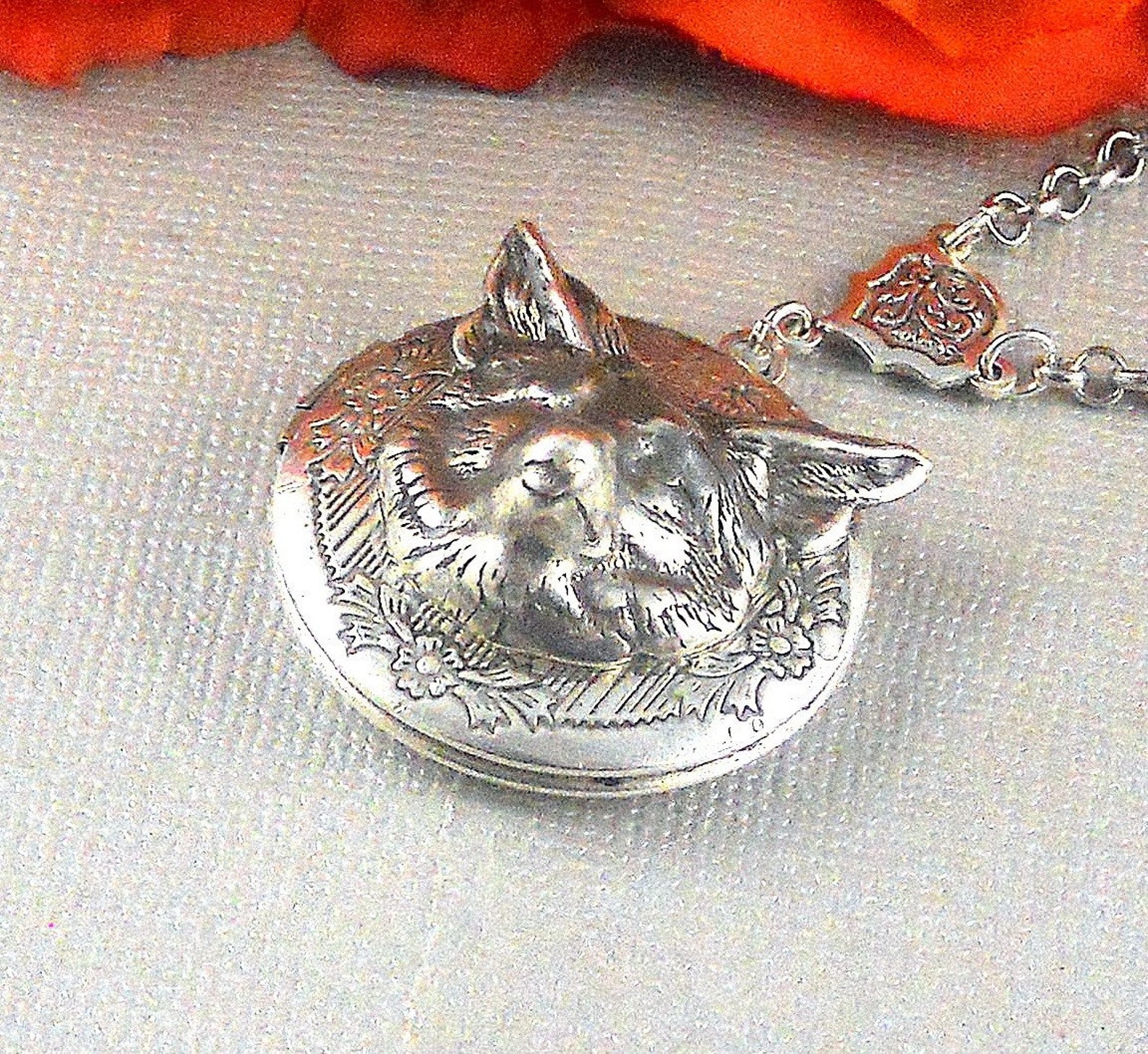 Fox Locket Necklace Vintage Locket Long Necklace 3D Fox - Etsy