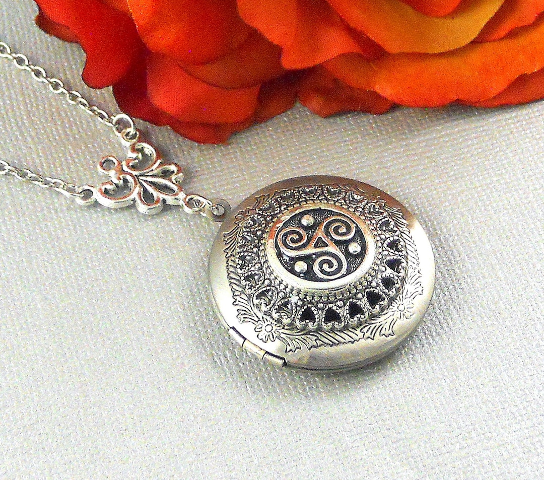 Handmadephoto Triskele Celtic Locket Silver Celtic Locket Necklace Yoga ...