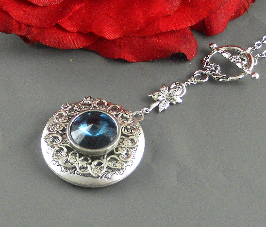 Photo Montana Blue Locket Silver Locket Blue Stone Locket Sapphire Blue ...