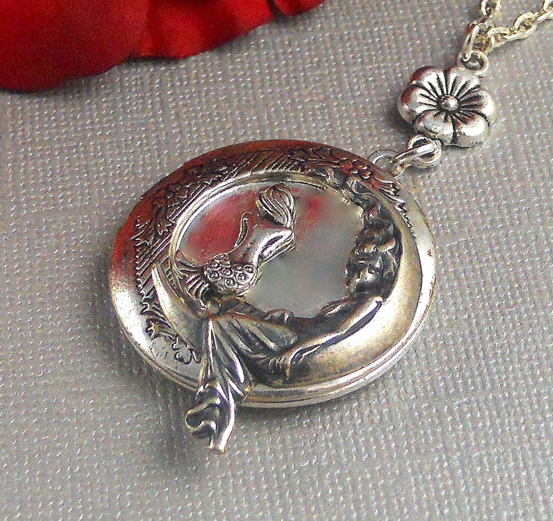 Mermaid Moon Locket Mermaid Locket Moon Goddess Silver - Etsy