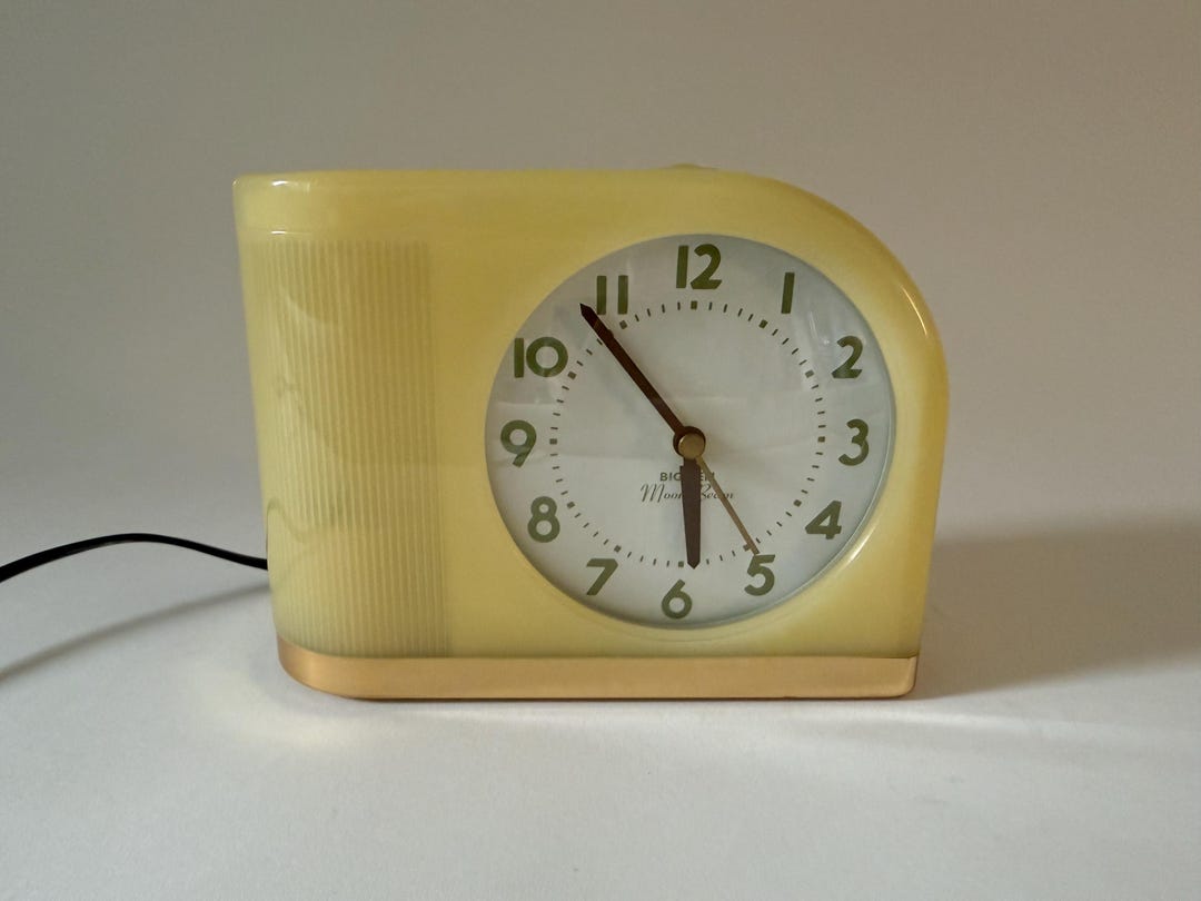 MCM Westclox 43000 1950s Style Vintage Decor Electric Moonbeam Clock ...