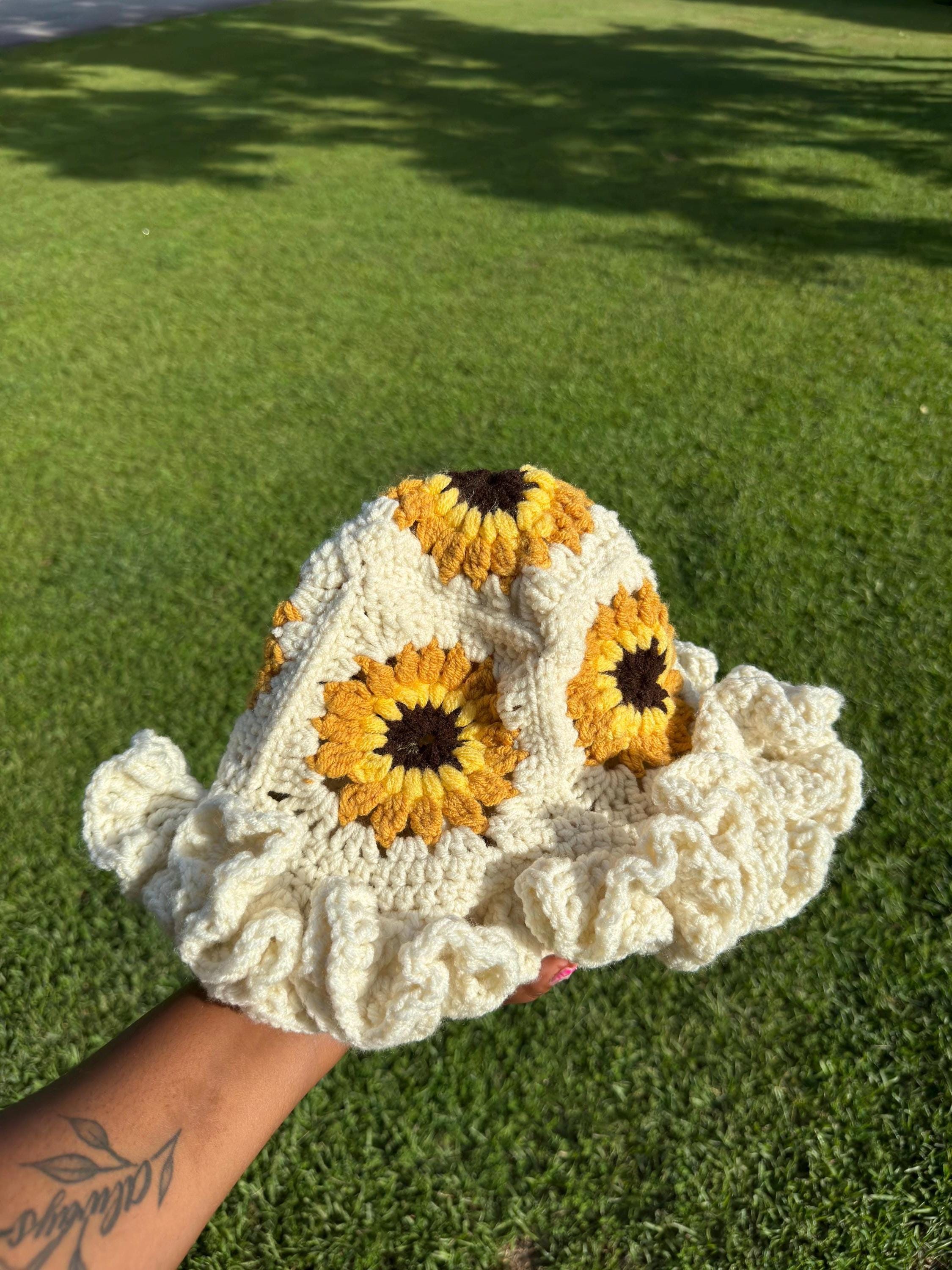Custom Granny Square Ruffle Hat - Etsy