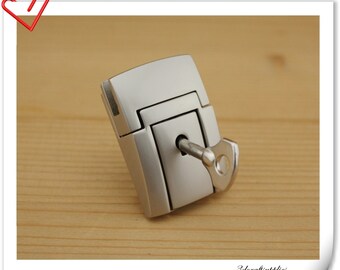 Latch closure | Etsy