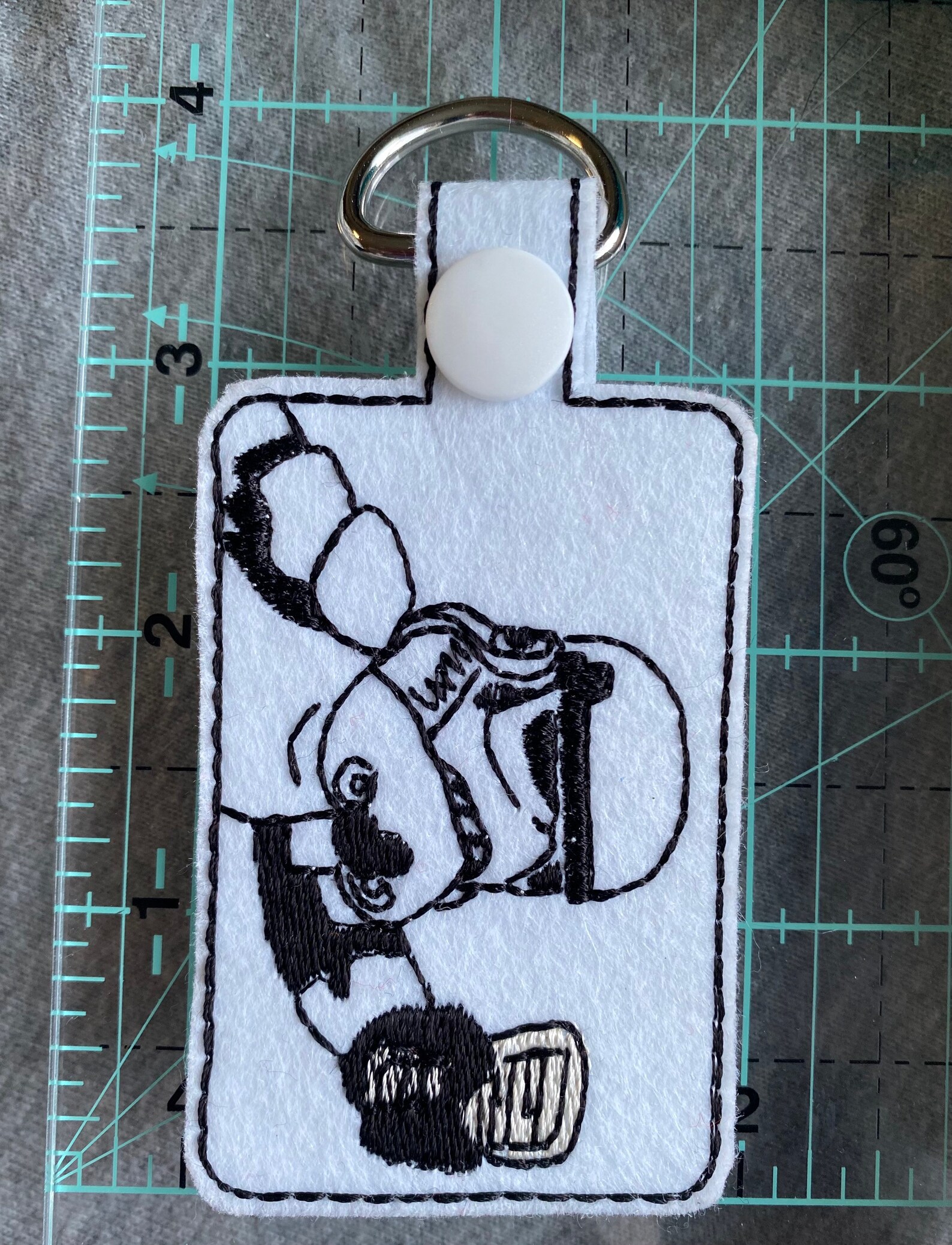 LIVRAISON GRATUITE Keychain Trooper Prenez tous mes - Etsy France