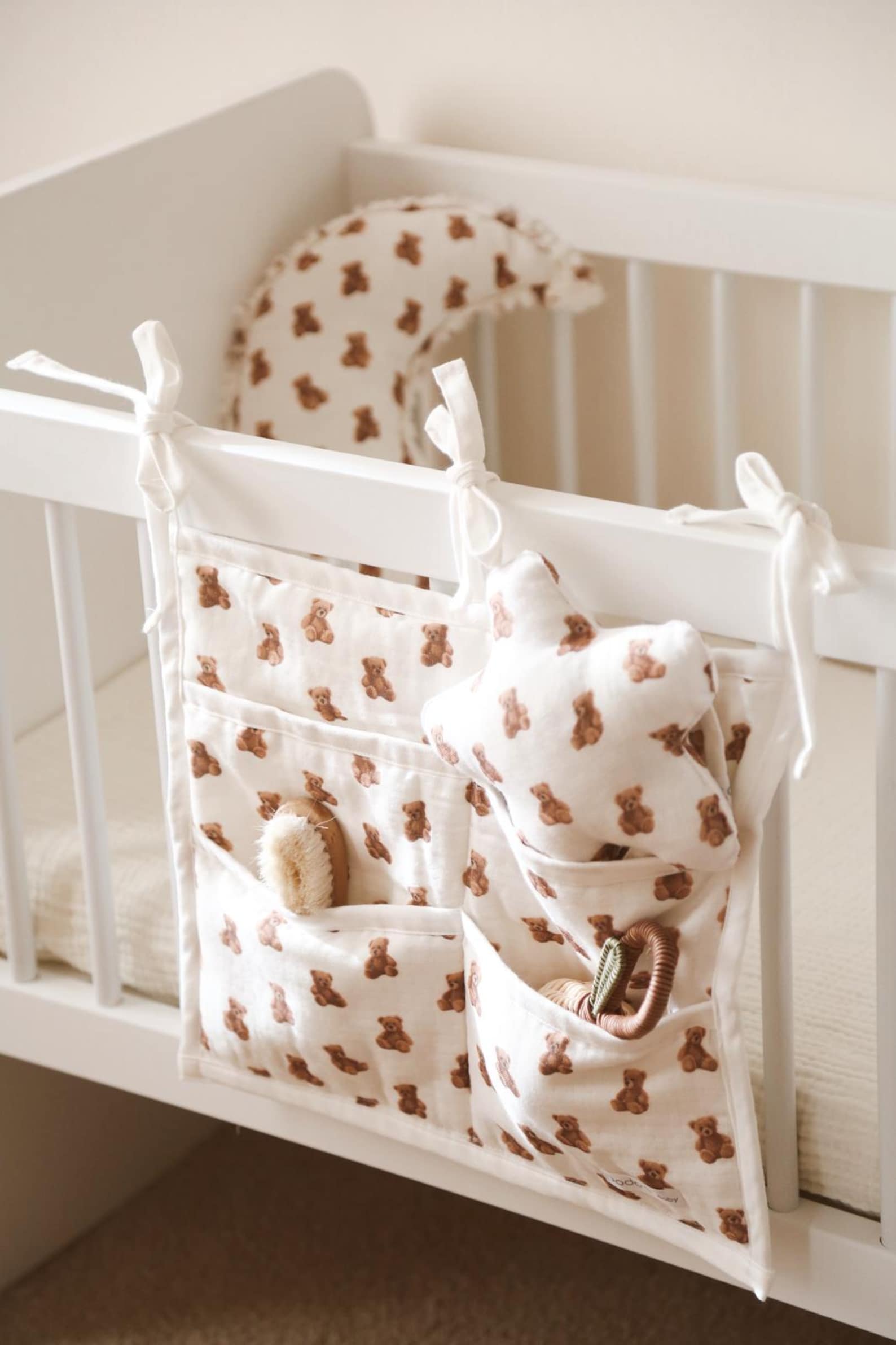 Adorable Multi-purpose Crib Organizer – Heart Bunny Family Design ...