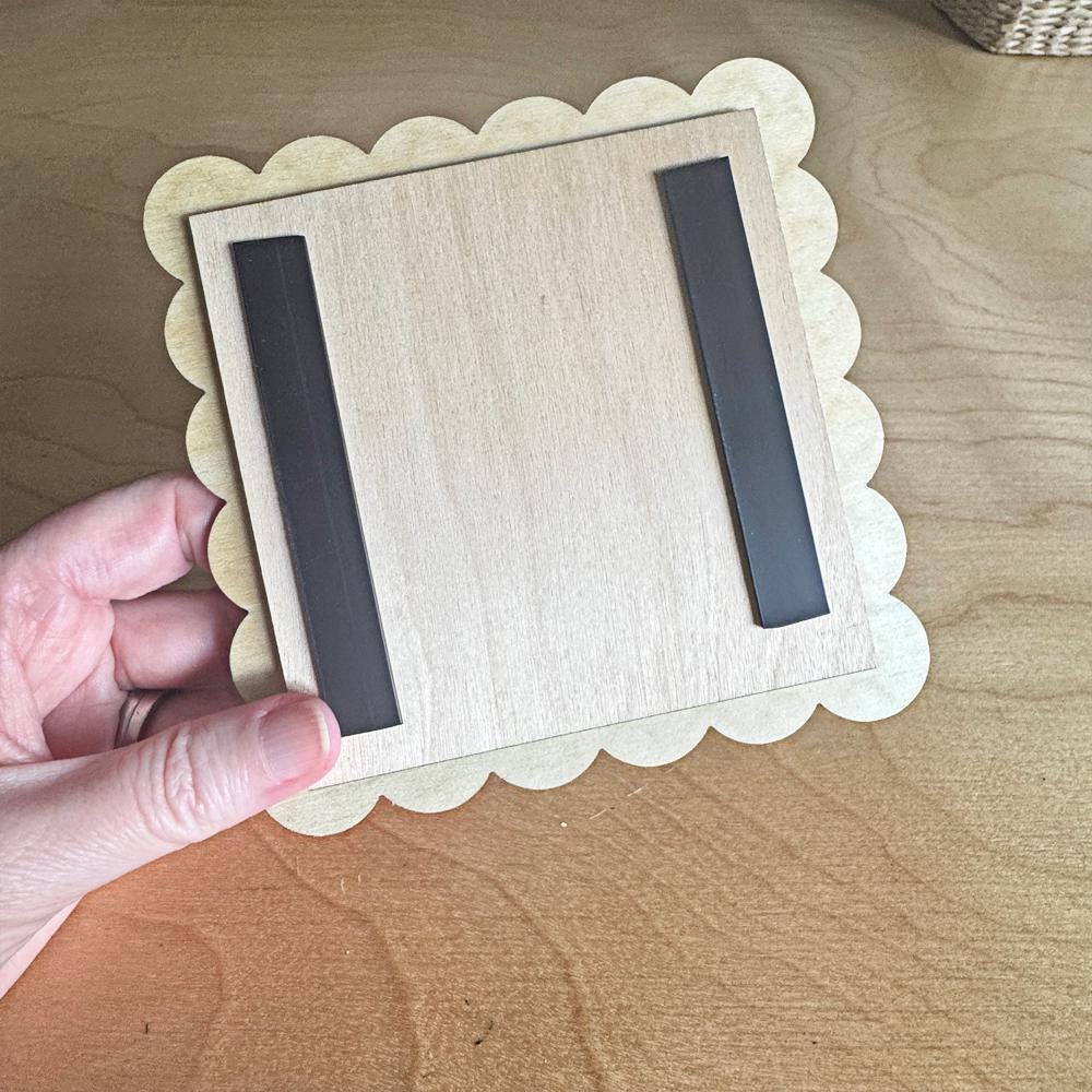 4x4 Scalloped Display - Etsy