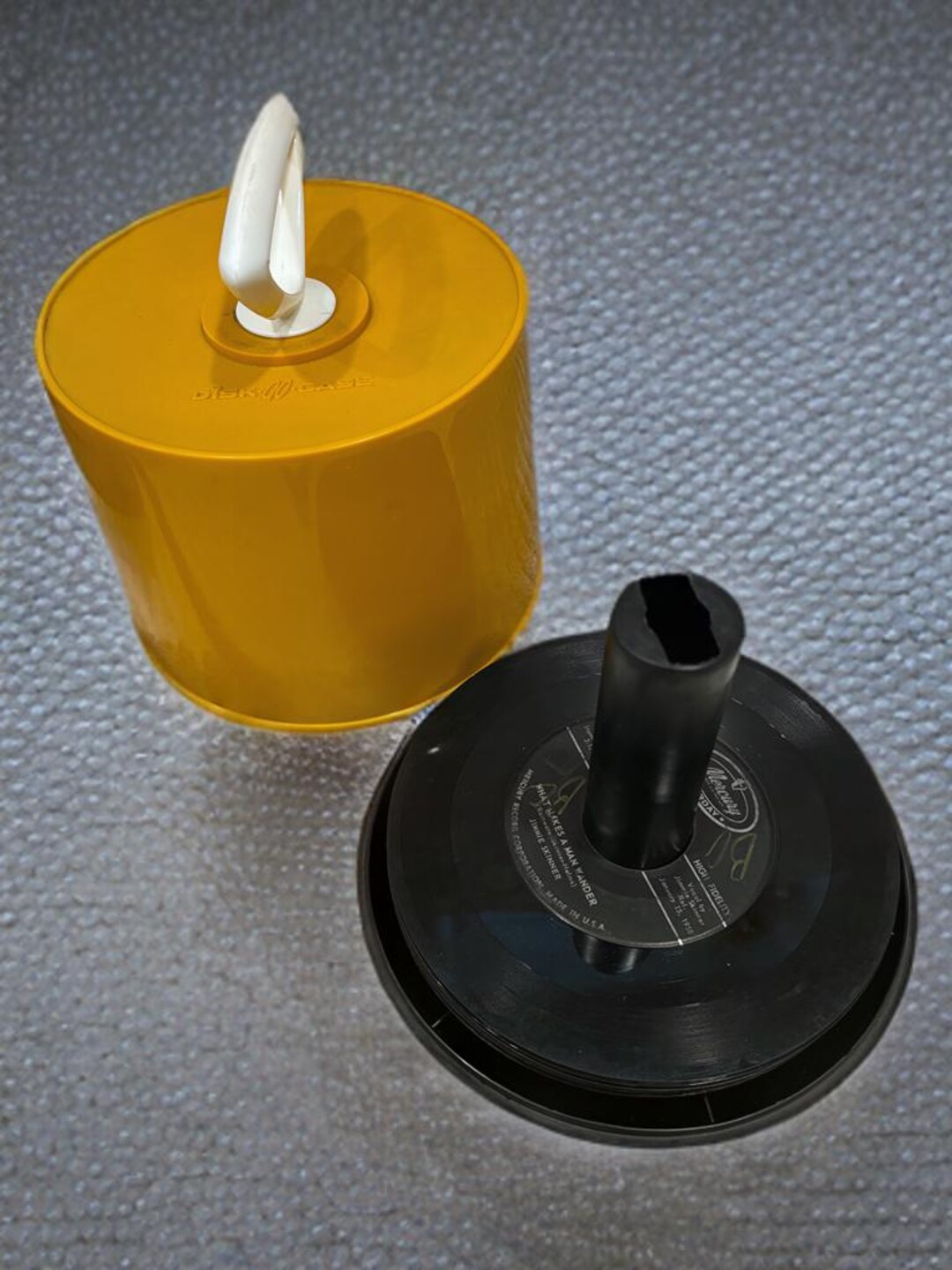 Vintage Disk-go-case for 45 RPM Records INCLUDES 10 Records - Etsy