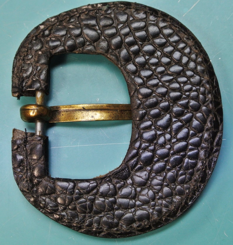 Large Vintage 1960s Oval Snake-structured Black Plastic/ Metal - Etsy