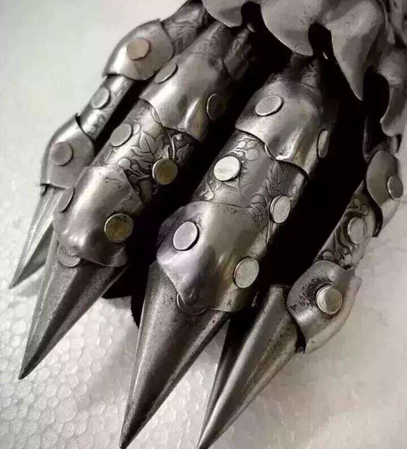 Medieval Metal Gothic Knight Style Gauntlets Functional Armor Gloves - Etsy