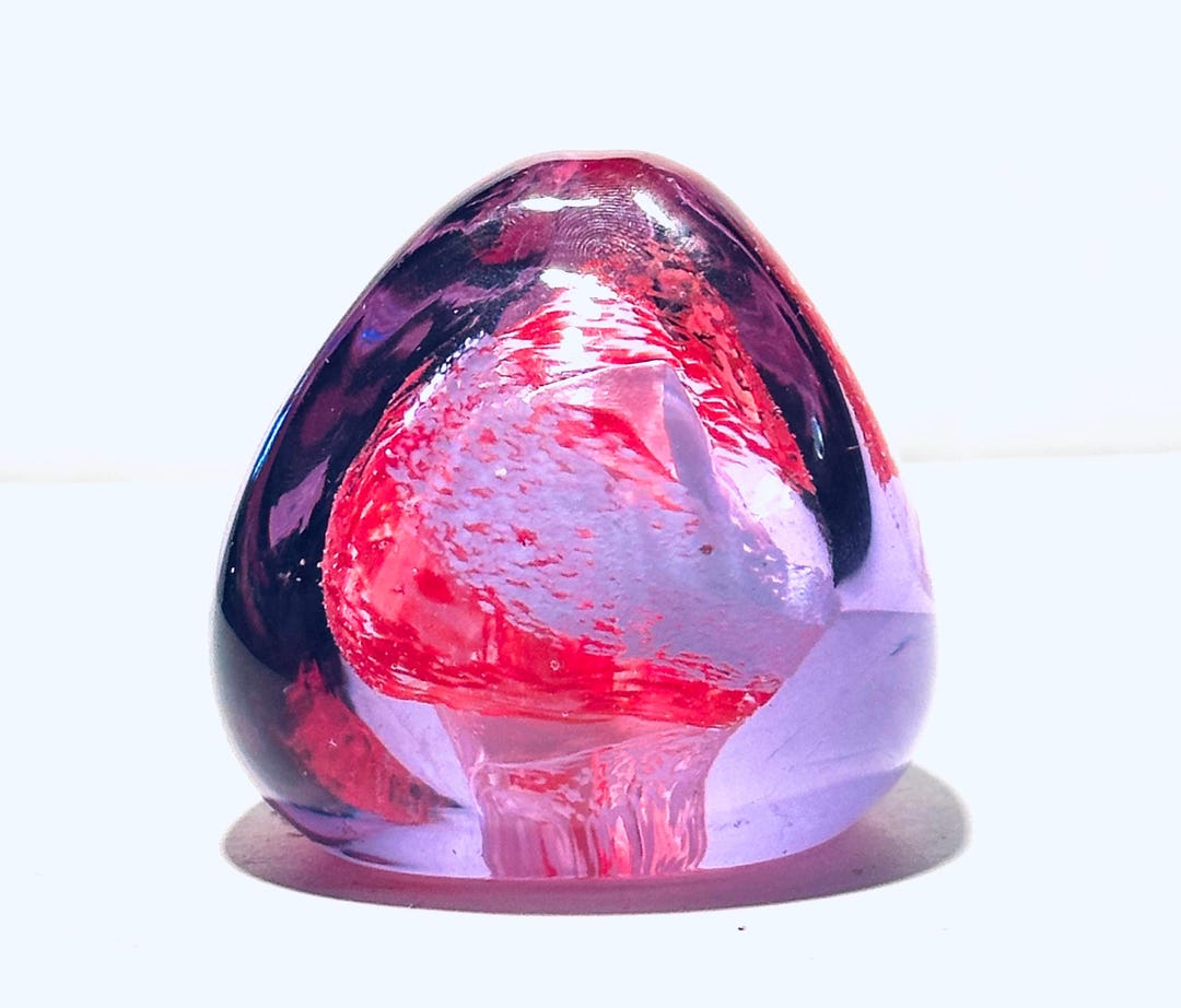 Caithness Glass Triangular Paperweight Pebble - Pink - Made in Scotland ...
