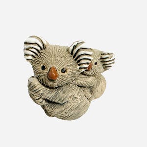 Artesanía Rinconada Koala and Baby Figurine - Uruguay - Animal ...
