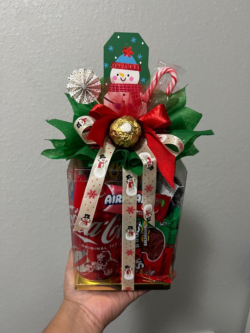 Small Snack Gift Box | Snack & Candy Assortment | Aesthetic Gifts ...