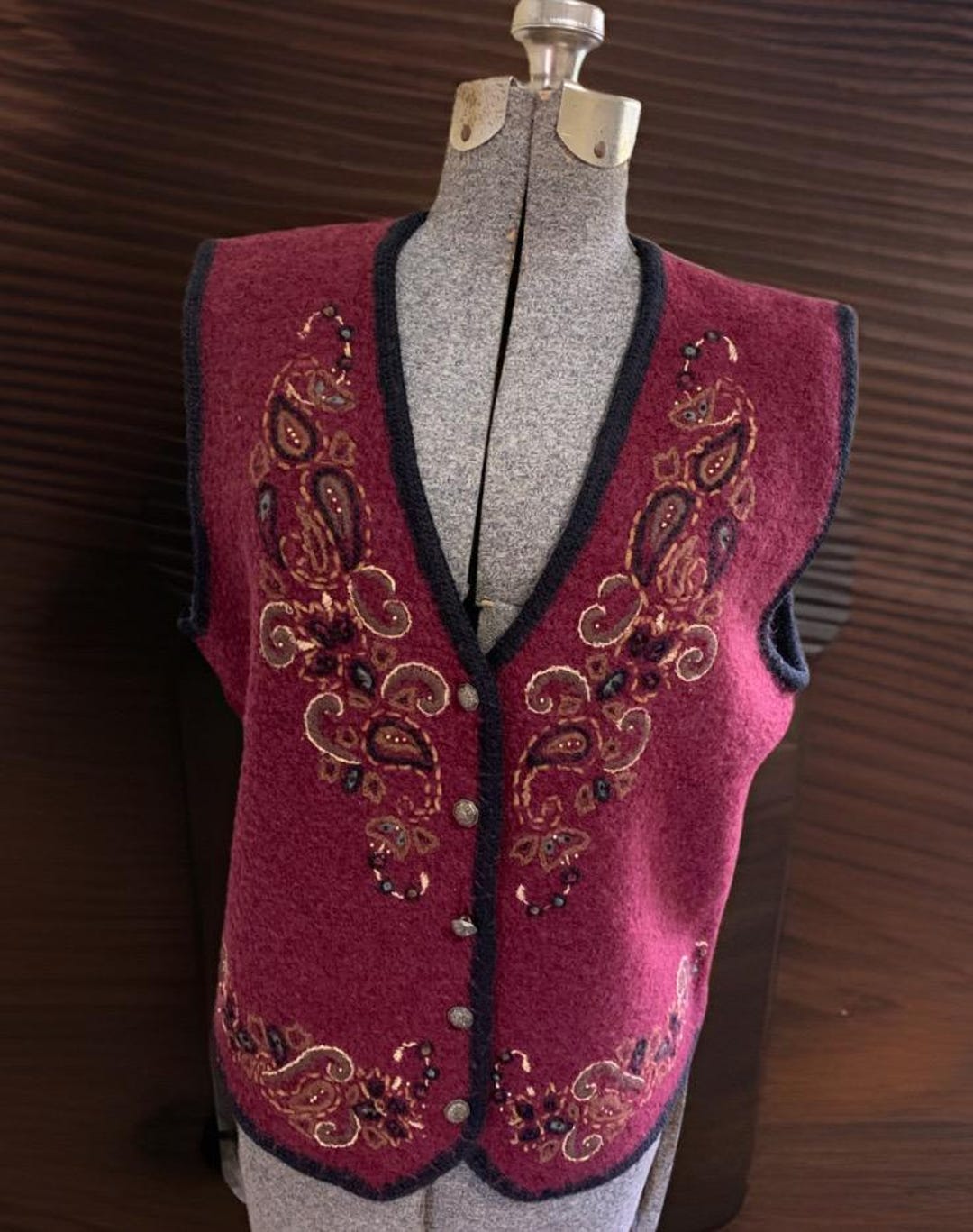 Vintage Koret Sweater Vest Women’s Medium Paisley Embroidered Wool ...